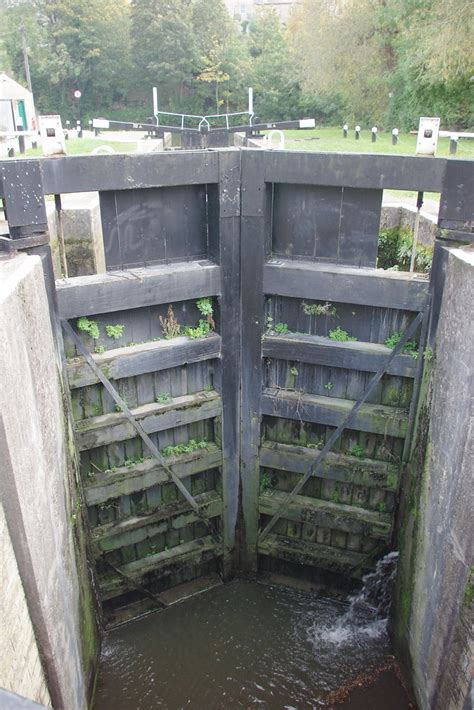 19 624 Lock Gates Bath Deep Lock Kennet And Avon Canal Flickr