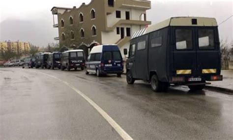 Forcat Speciale Renea Aktivizohen Për Arrestimin E Protestuesve Të