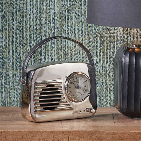 Retro Radio Clock Barnes And Fadden