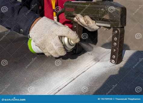Checking Defect In Welded With Process Magnetic Particle TestingMT Of Non Destructive TestingNDT