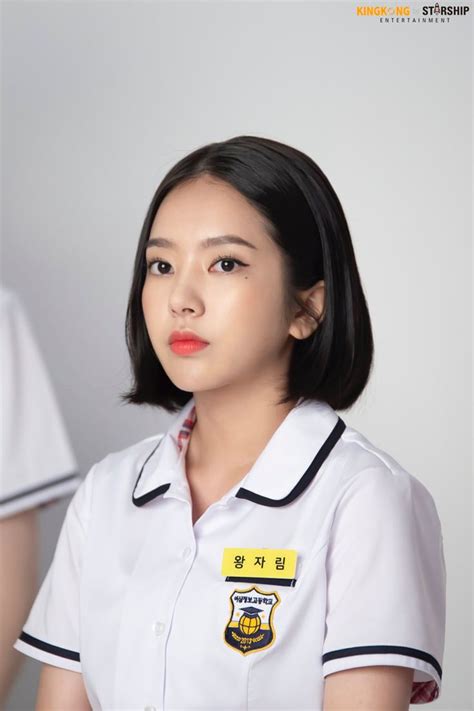 Pin By Popsicles On Lee Ruby Straight Bob Hairstyles Short Hair