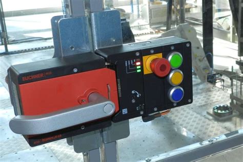 reconfigurable robot cell relies on ethercat based safety smart futures