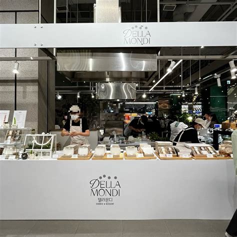 더현대 서울 위클리더현대 답례품쿠키 고려하신다면 델라몬디 📍 더현대 서울 지하 1층 📆 2024년 10월 4일 10월 10일 프리미엄 수제 쿠키 디저트 전문점