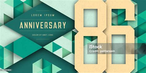 기념일 엠 블 럼 축 하 로고 86 생일 벡터 일러스트 레이 션 질감 배경 현대 기하학적 스타일과 다채로운 다각형 디자인 86 주년 기념 템플릿 디자인 기하학 디자인 광고에