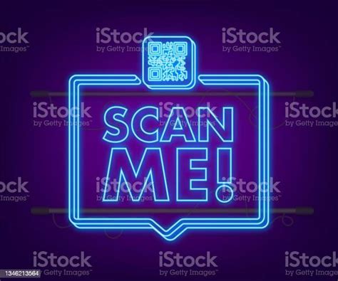 스마트 폰에 대한 Qr 코드 비문은 스마트 폰 아이콘으로 나를 스캔합니다 네온 아이콘 지불을 위한 Qr 코드입니다 벡터 일러스트레이션 0명에 대한 스톡 벡터 아트 및 기타