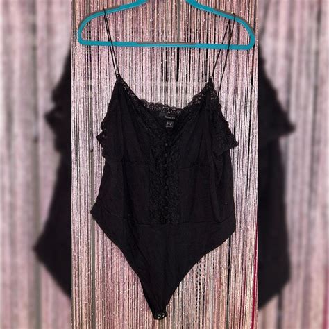 Forever 21 Lace Button Bodysuit 🖤 3x The Details On Depop