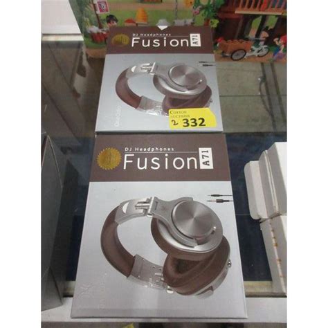 2 New OneOdio Fusion A71 DJ Headphones