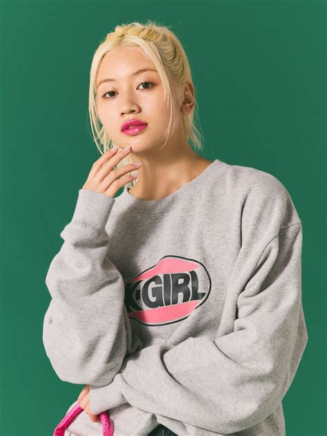 Yuriko ユリコ Model Agency Friday