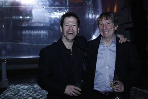 Vernissage Ausstellung »00•00•00« von Norbert Brunner, DOTS im ...