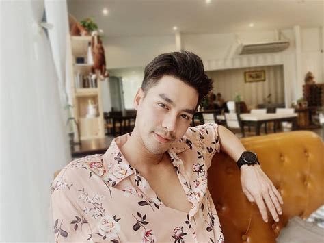 នៅសុខៗ Phet Thakrit ត្រូវចូលមន្ទីរពេទ្យភ្លាមៗ ដោយសារ តែ Khmerload