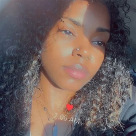 Mollyyworld • Threads Say More Mollyyworld • Threads Say More