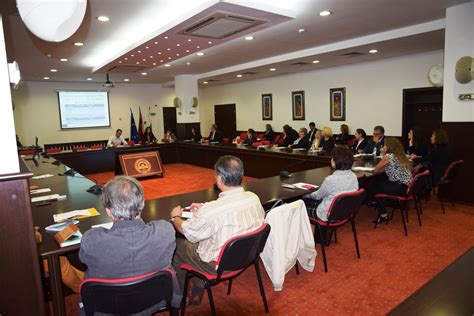 УНСС Кръгла маса дискусия „Програма Еразъм за мобилност на преподаватели и административен