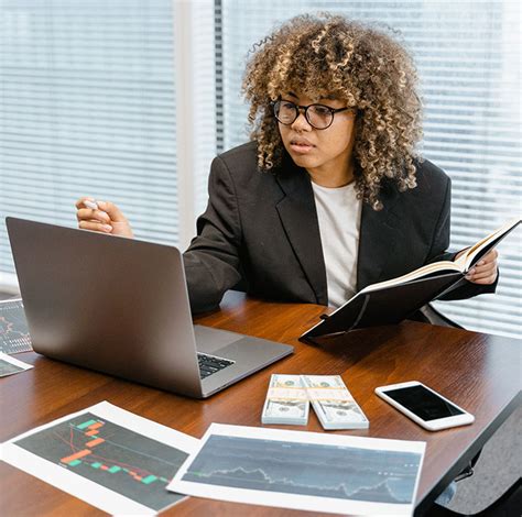 Guy Challenges His GFs Claims About Sexism At Work Gets An Eye Opening Reality Check Bored Panda