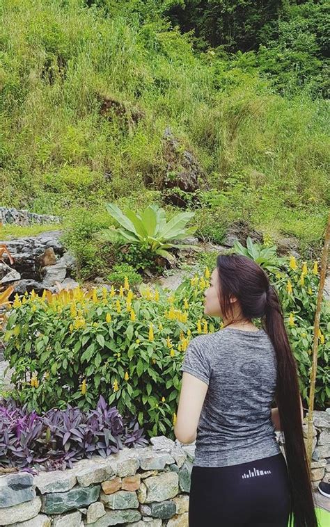 ယောဂကျင့်စဉ်ရိုက်ကွင်းပေါ်က ယွန်းယွန်း Myanmarload