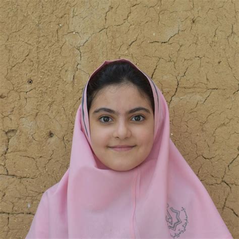 آشنایی با افسون صلاحی اردکانی