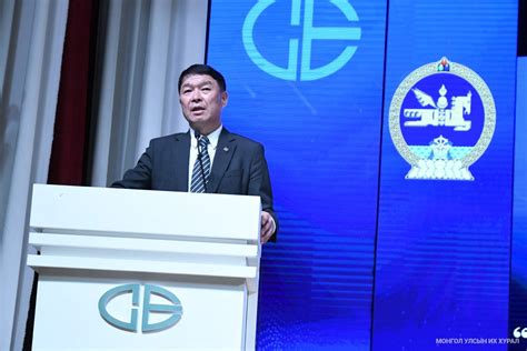 Үйлдвэржилтийн бодлогын байнгын хорооны дарга гишүүд Эрдэнэт үйлдвэрт ажиллалаа