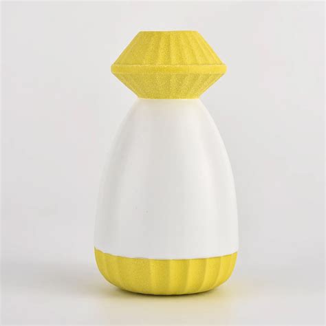 New Design Decorative Room Ceramic Diffuser Bottles，sunny Glassware
