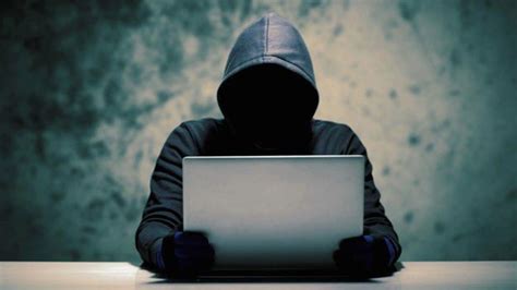 How To Protect Your Mobile From Hackers Dont Let Them Play You T2m Blog