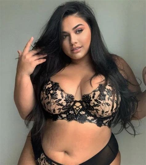 Scammers Used Photos Of A Famous Model On Porn Sites To Lure Money