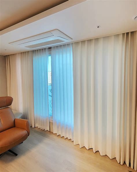창안애 수성점 대구커튼 대구블라인드 수성구커튼 깔끔한 거실 2중 커튼 11맞춤제작으로 완성도있는 공간을 완성해 보세요 •대구 수성구 화랑로 22