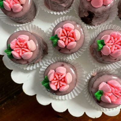 Baby Cakes By The Dozen Petit Fours Ally Eloise Bakeshop Columbia Sc Ally Eloise