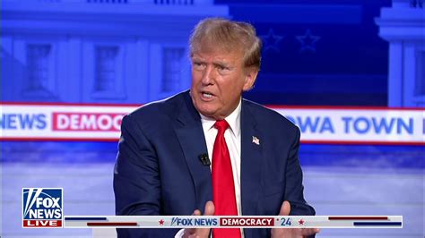 Donald Trump responds to 'big government' criticism from opponents | Fox News Video