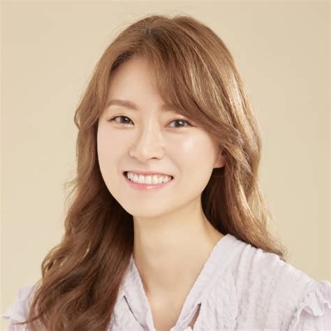 learnkoreanwithgillian 세모 Semo Triangle 네모 Nemo Square 별 Byeol Star 동그라미 Dongge