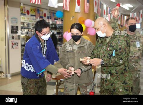 Members Of The Yama Sakura Exercise Receive Ken Damas Traditional