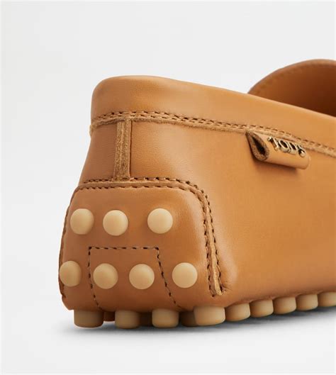 Woman Brown Gommino Loafers In Leather Xxw22l00010n6m40s410 Tods