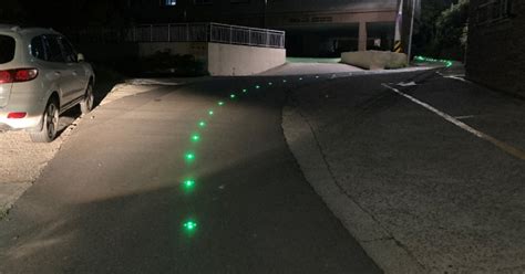 여수시 태양광 바닥 조명등 솔라표지병 및 안내도 설치 눈길