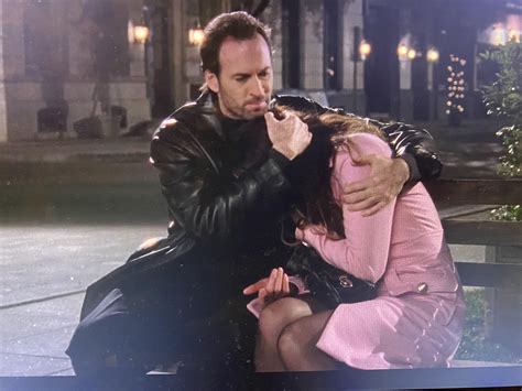 Luke Holding Lorelai When They Werent Even Together Melts My Cold Dark Heart 🥹 Rgilmoregirls