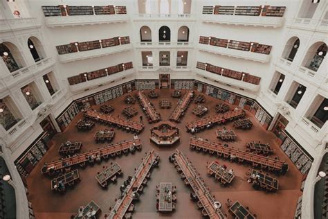 Pengertian Komposisi Simetris Dan Tujuan Penerapannya