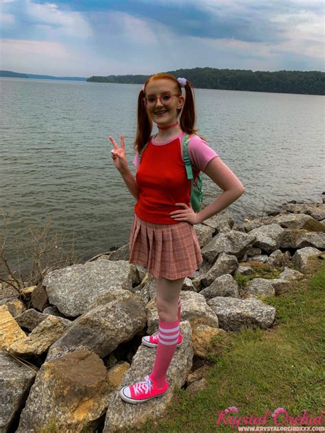 Peace Babes Making Peace Signs Page Freeones Forum The Free Sex Community