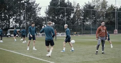 Martin Odegaard Emulates Former Arsenal Star With Ozil Trick In