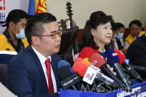 Орчны бохирдлыг бууруулах үндэсний хорооны Ажлын албаны даргаа томилогдсон Л Эрдэнэбулган гэж