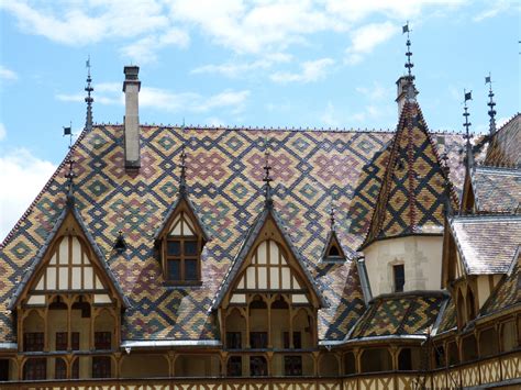 무료 이미지 지붕 건물 프랑스 무늬 경계표 정면 교회에 성당 예배당 화려한 벽돌 예배 장소 세계 유산 유네스코 역사적으로 중세 포도주