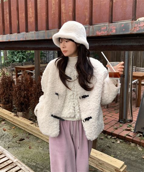 [러블리폭발] 부들 겨울 모자 에이블리