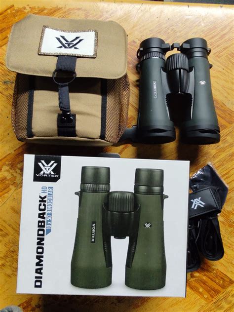 Binocular Marca Vortex Casa León Tupungato