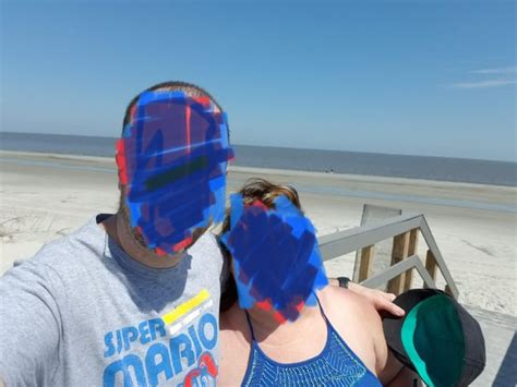 40s Couple Looking Lfm To Hang Out With Us Tonight Charleston Area