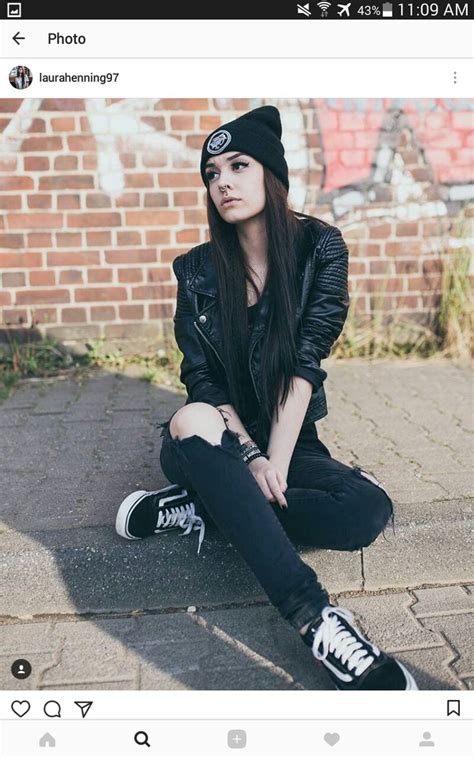 Pin By Lexie Missnightmare On My Twin Comfy Skater Girl Outfits Skater Girl Outfits Tomboy