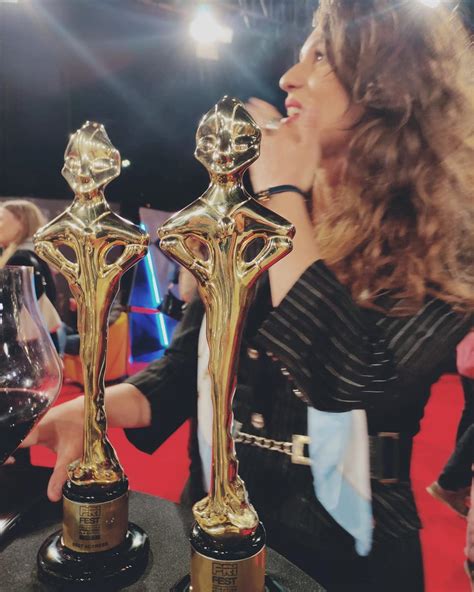 Fitoi çmimet Për ‘aktoren Dhe ‘aktorin Më Të Mirë Si Arriti Ta