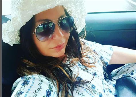 Poginuo Joj Mu A Njegova Porodica Je Izbacila Iz Ku E Sa Detetom Na A Peva Ica Pro La Kroz