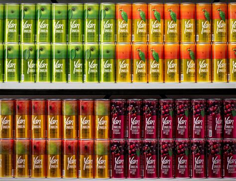 Yan Sparkling :: Behance