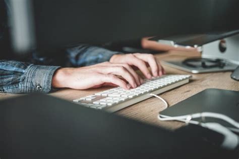 个用于 SQL 比较的免费工具 JGuru