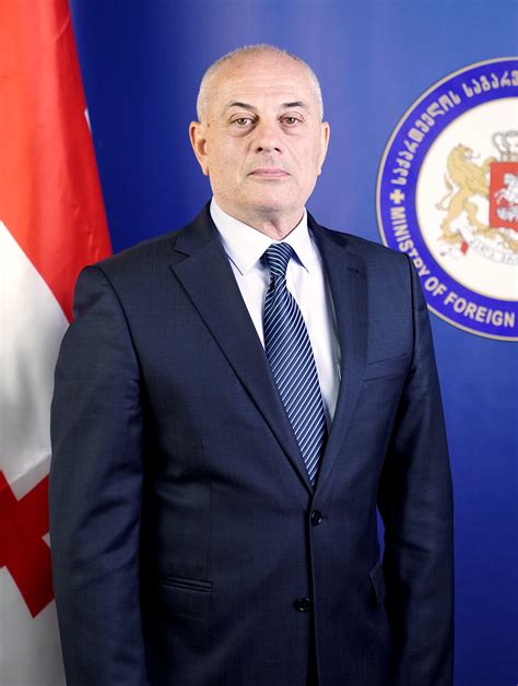 პაატა კალანდაძე ელჩის ბიოგრაფია