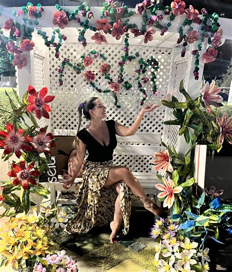 This Hot Latina Wants Your Attention Give Me Your Sweetie 🌺🌸💐🌷 R