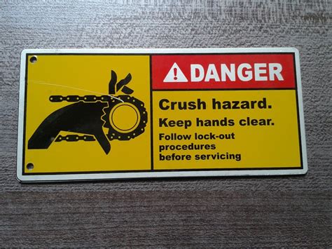 Yellow White Black Red Aluminium Warning Sign Board For On