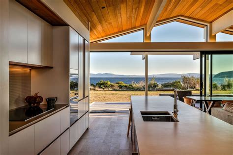 New Kinloch Bach By Fraser Cameron Architects Archipro Nz