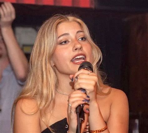 Ine K4os En 2024 Cantantes Chicas Bandas