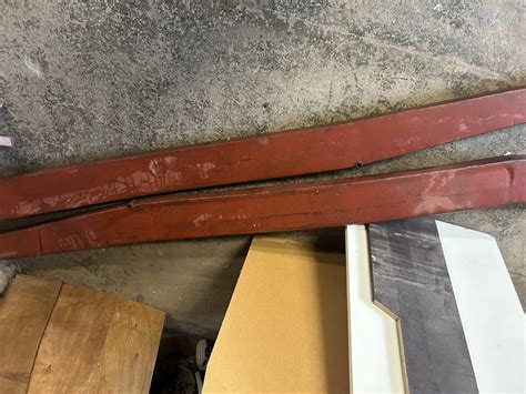 32 Chassis Rails